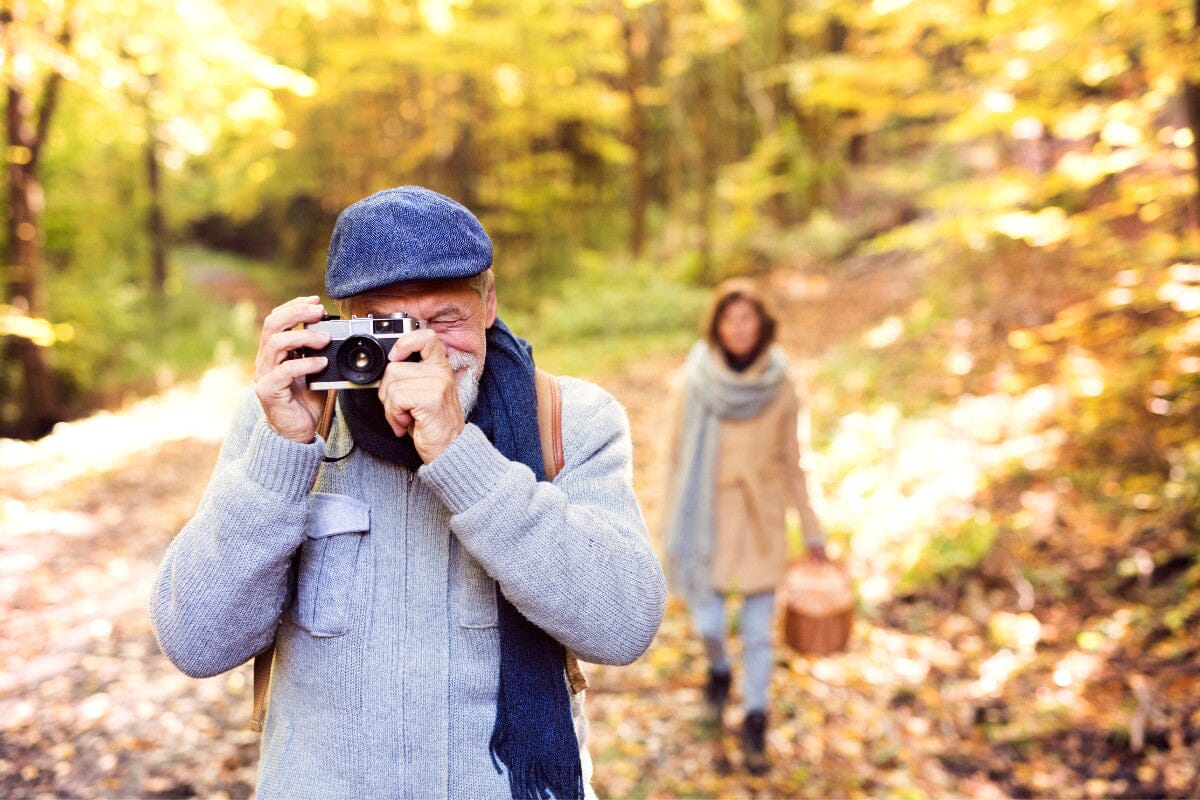 Through the Lens of Experience: Photography for the Over 50s – Lifetones